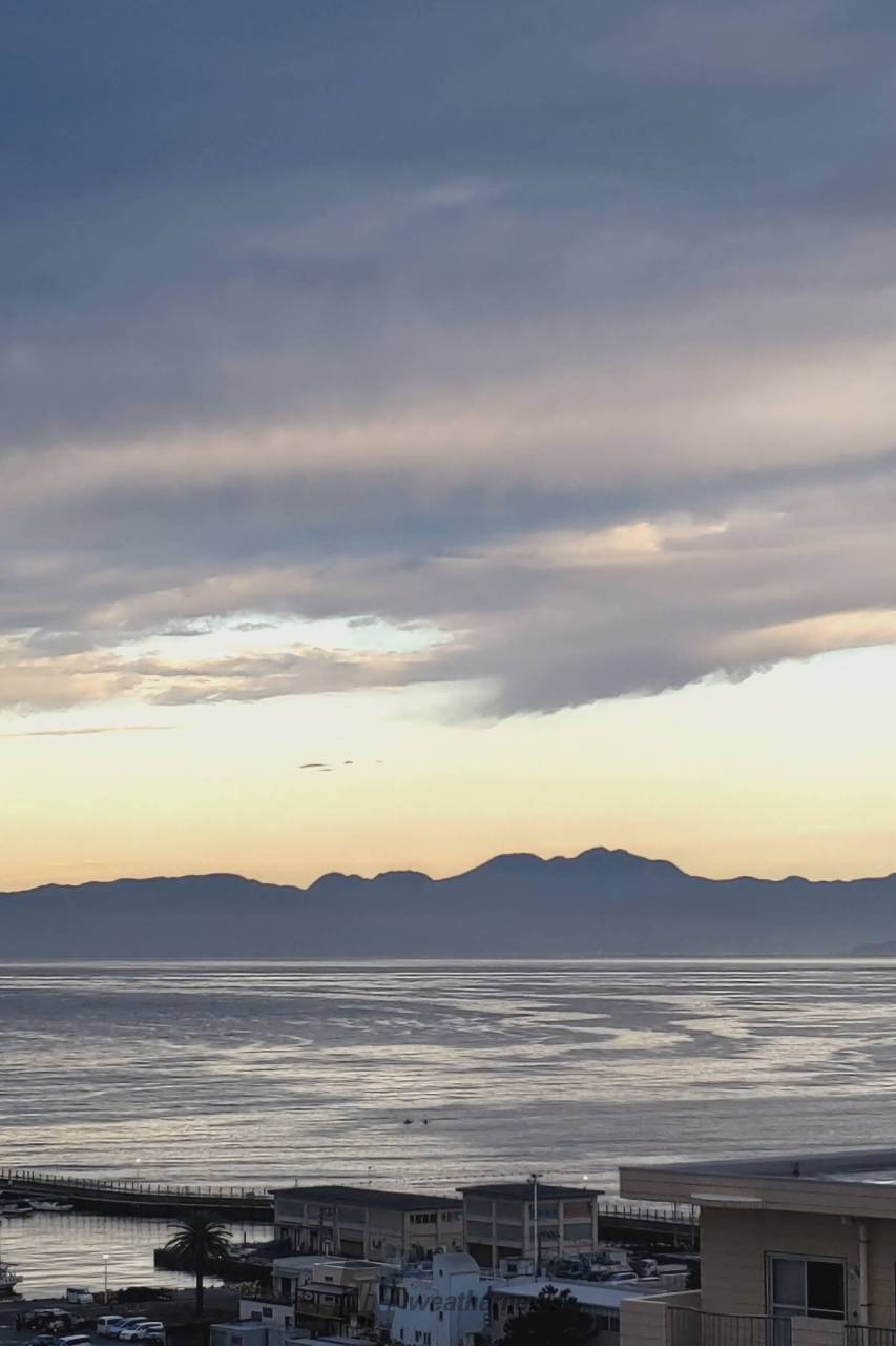 おはようございます。東の空は雲が、多めで | 神奈川県藤沢市 | -江ノ島jiji | ウェザーニュース