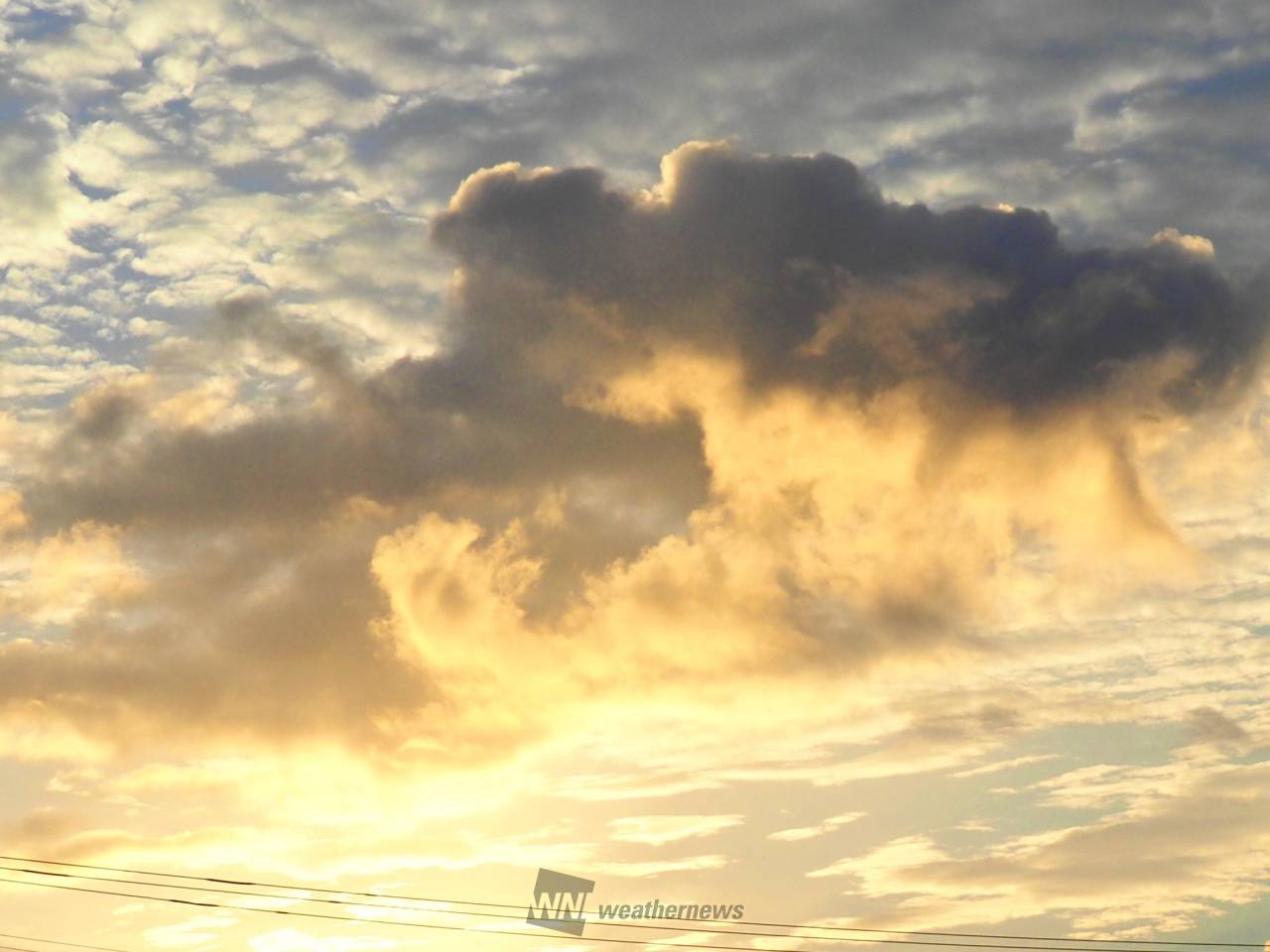 11/10.06:39AM東📷 雲の色は | 埼玉県さいたま市北区 | 七色の大空 | ウェザーニュース